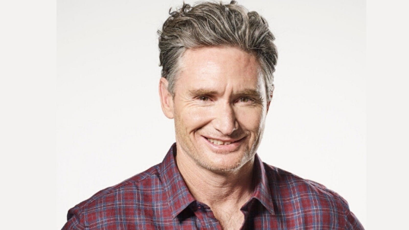 Classic Live Comedy – Featuring Dave Hughes - Lido Cinemas